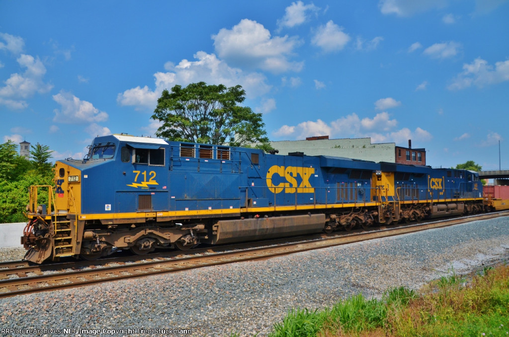 CSX 712